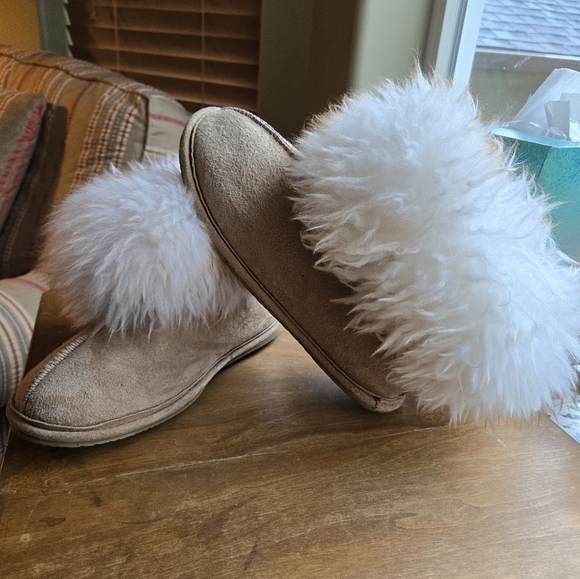 The Leather Works | Shoes | Royal American Handmade Sheepskin Slippers ...
